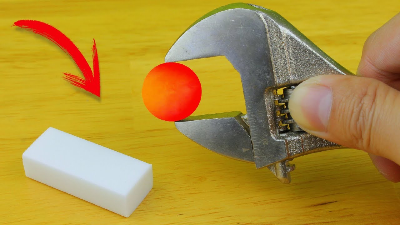 EXPERIMENT : Glowing 1000 Degree METAL BALL vs Erase - YouTube
