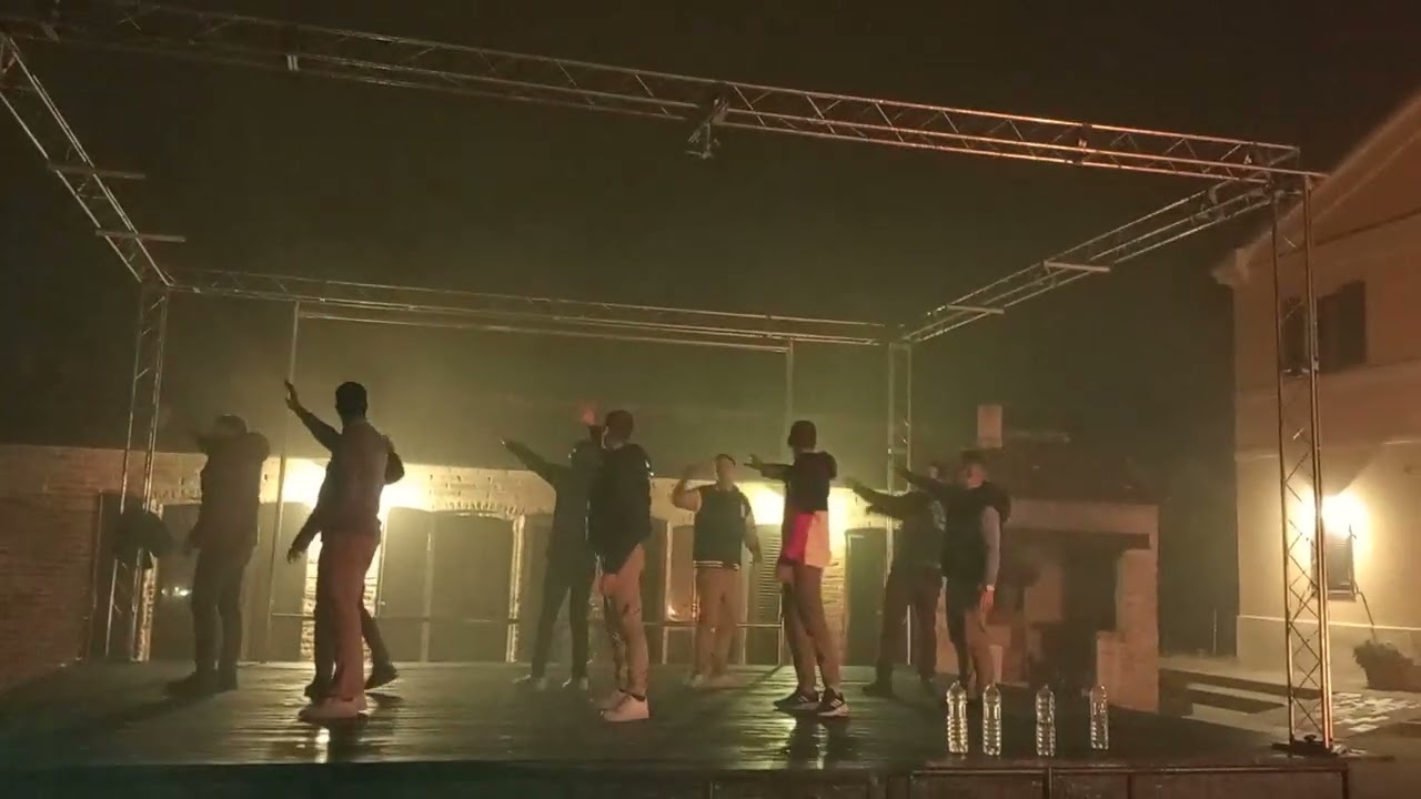 Alla Comunità Cenacolo di Loreto festeggiamo il nuovo anno 2023 - YouTube