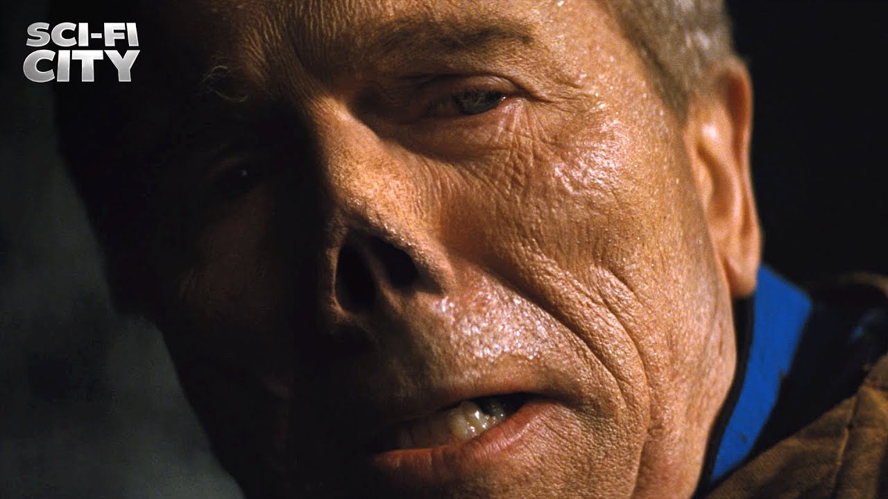 Joe Must Give Seth Up | Looper (Joseph Gordon-Levitt, Jeff Daniels ...