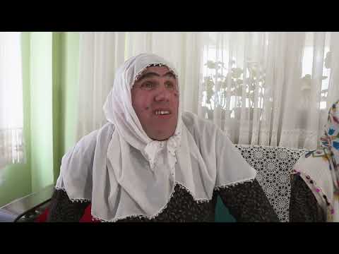 Neh Neh teyzeler Naciyeye oturmaya gidiyorlar.