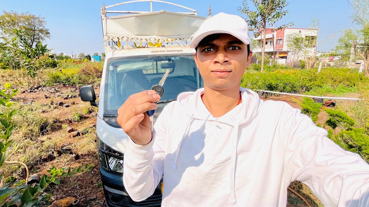 Tempo Driver bana diya 😅 - YouTube