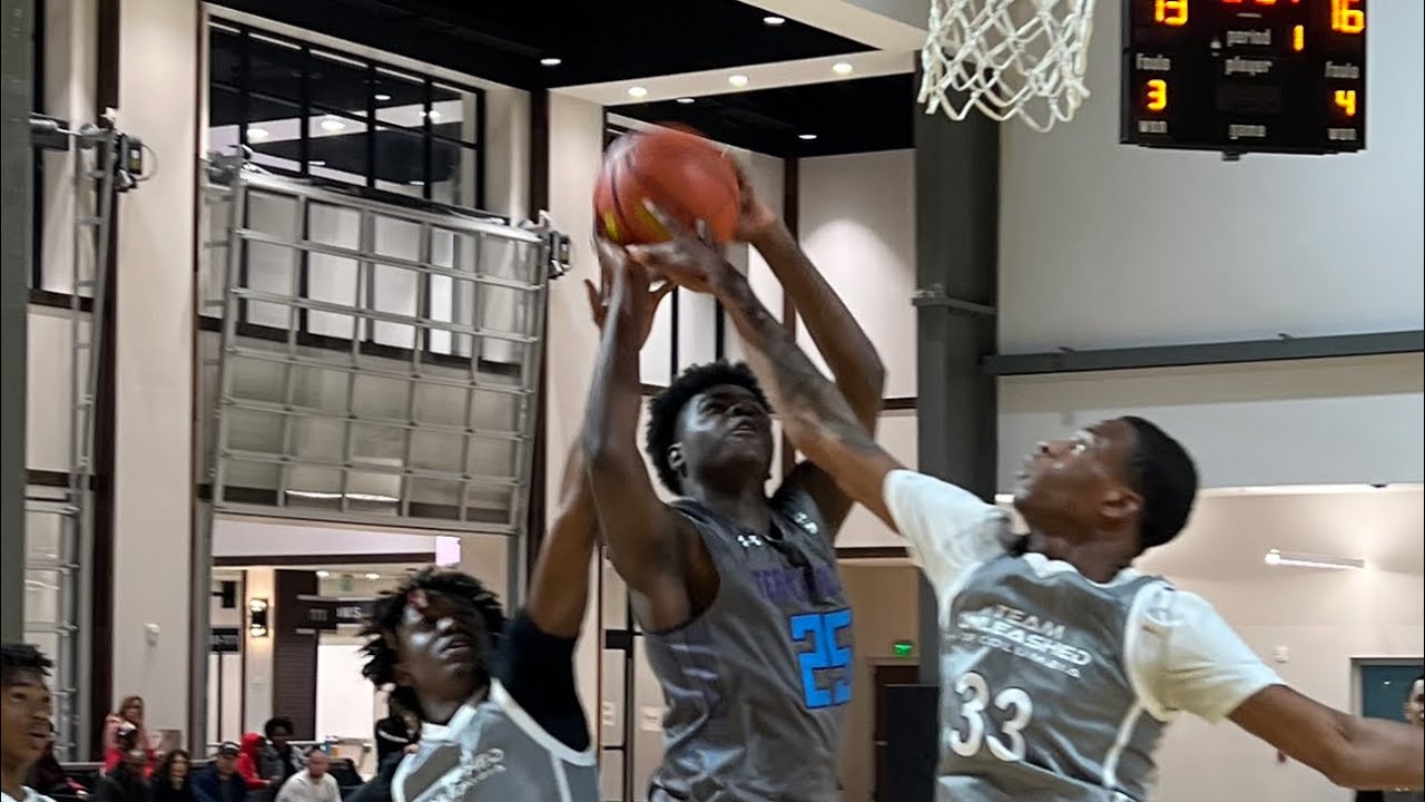 Team Charlotte UAA 15U vs SOH Elite 1 of2 - YouTube