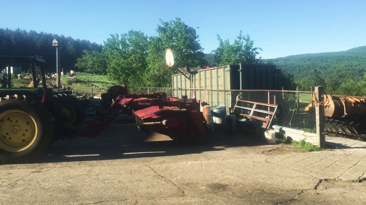 New idea mower 5209 lift spring repair - YouTube