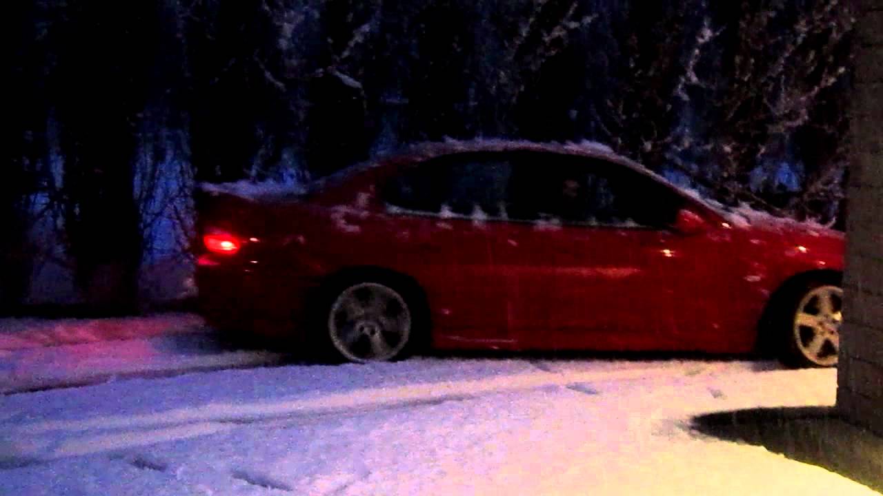 VX Clubby Stuck in Snow - YouTube