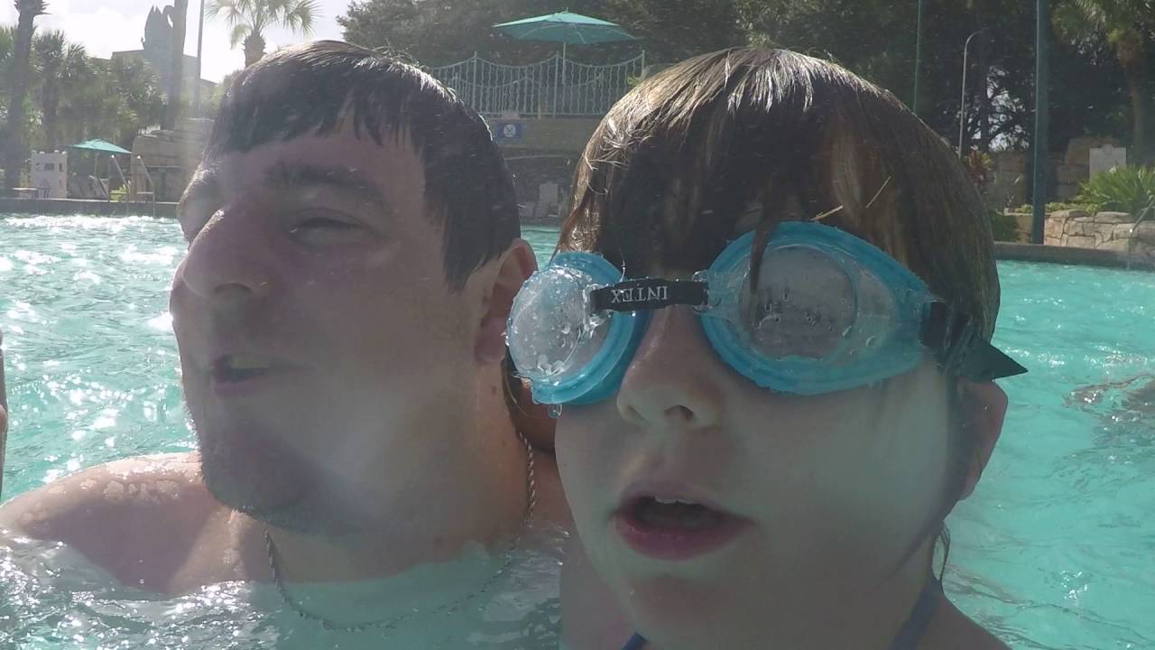 Florida Vlog day in the hotel pool S1e7 - YouTube