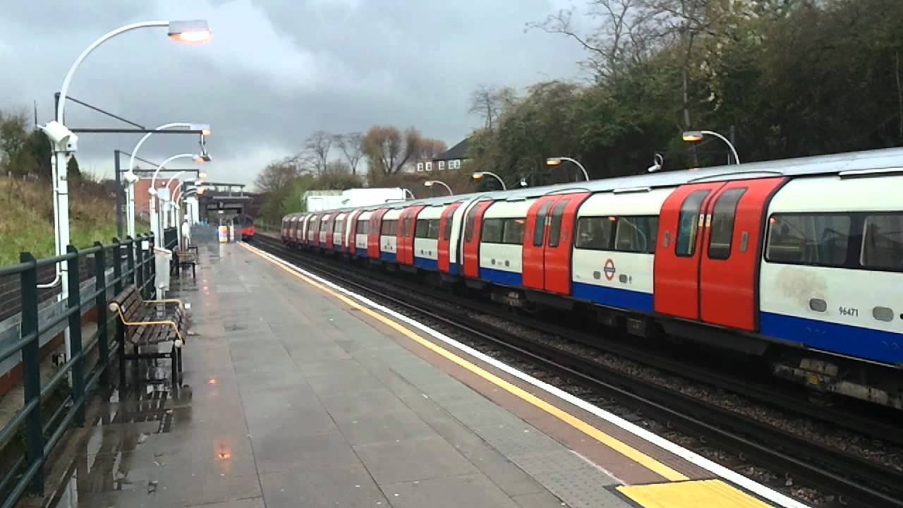 Jubilee Line 96 Stock No. 96065 Leaving Kingsbury Station on 19/04/12 ...