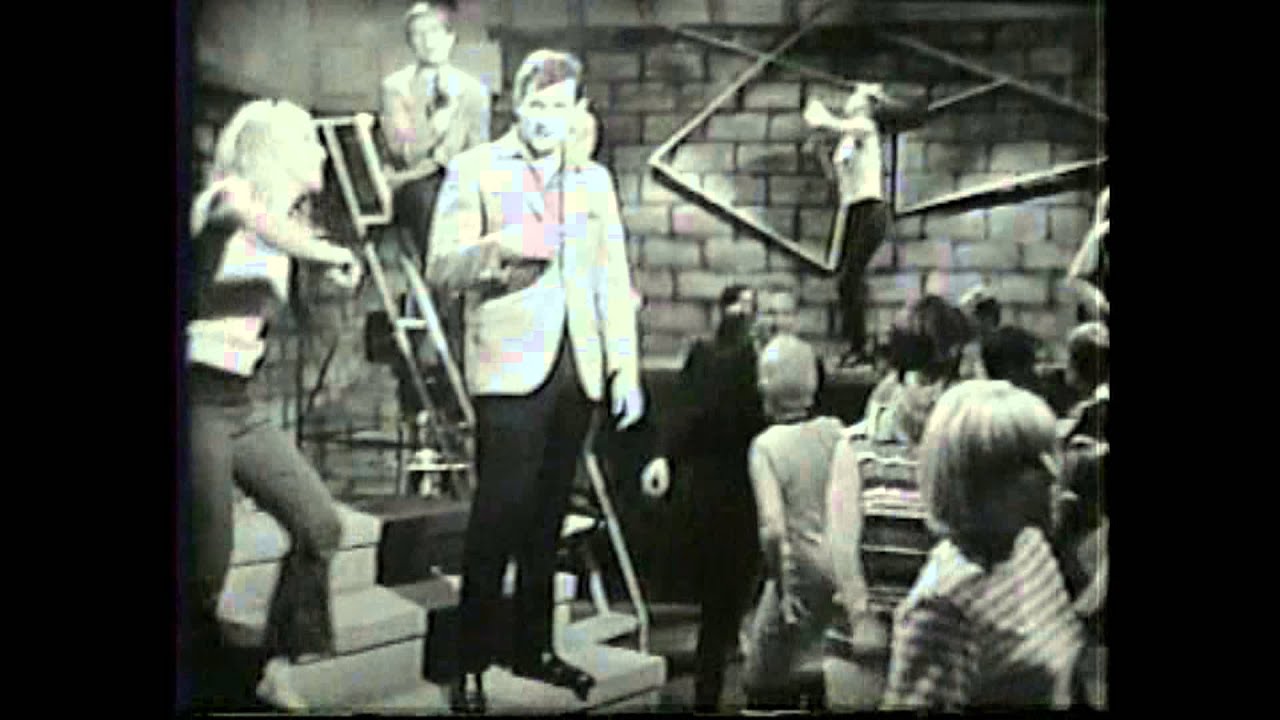 Barry Young One Has My Name - YouTube