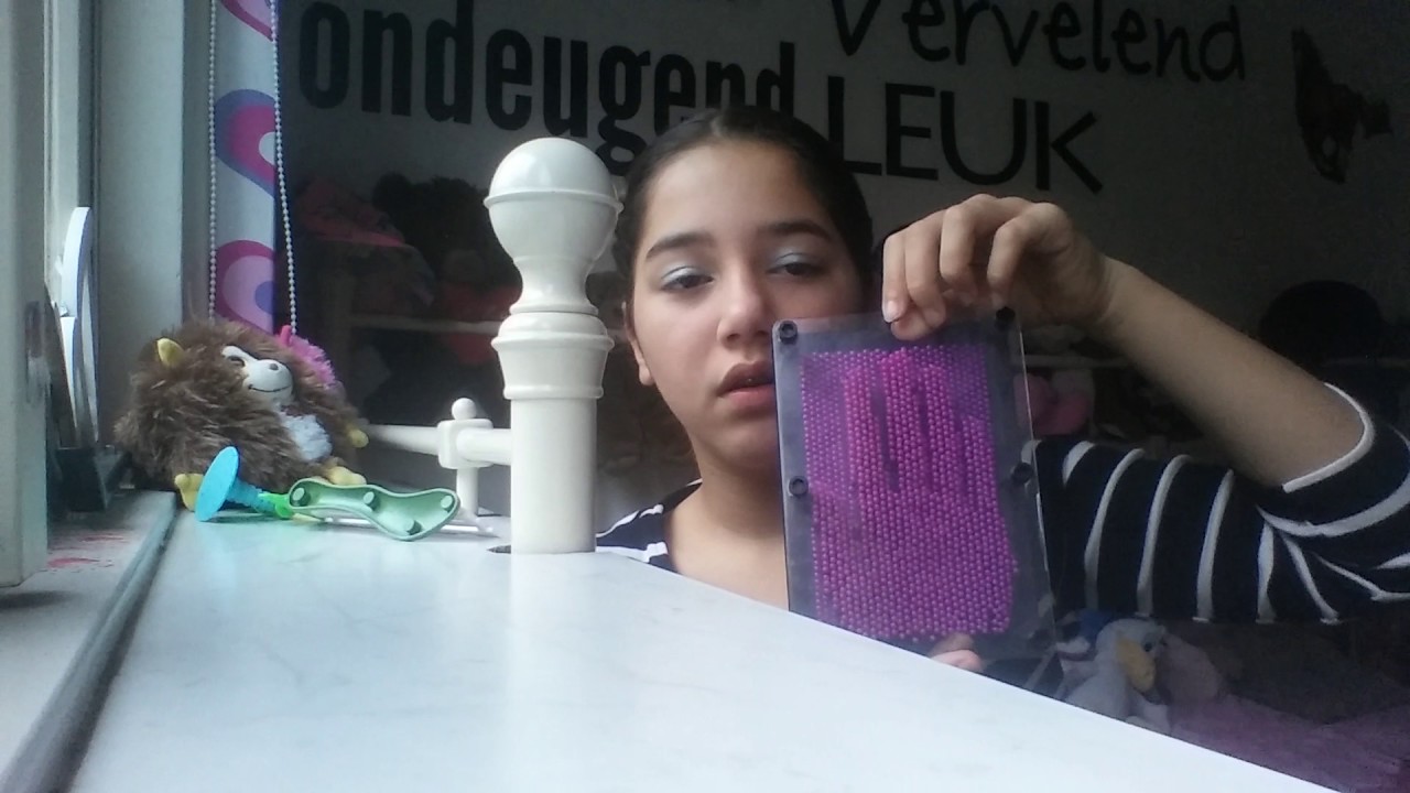 Spijkerbed ouch - YouTube