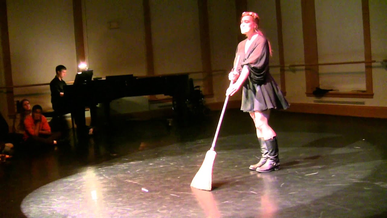 Happy Working Song from Disney's Enchanted - YouTube