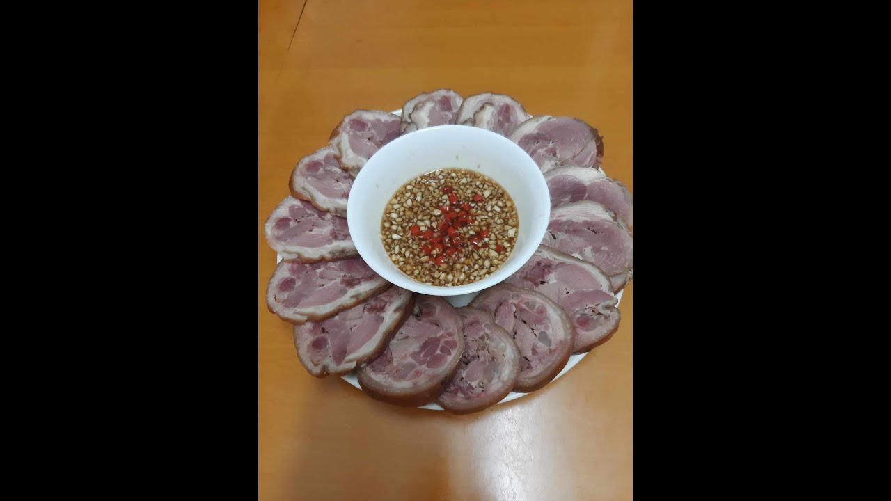 Chinese Cold Pork Knuckle || Carmie Gamboa - YouTube