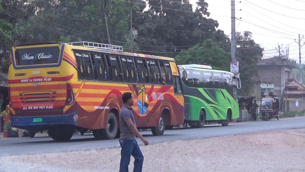Face to Face Bus on Narrow Road - YouTube