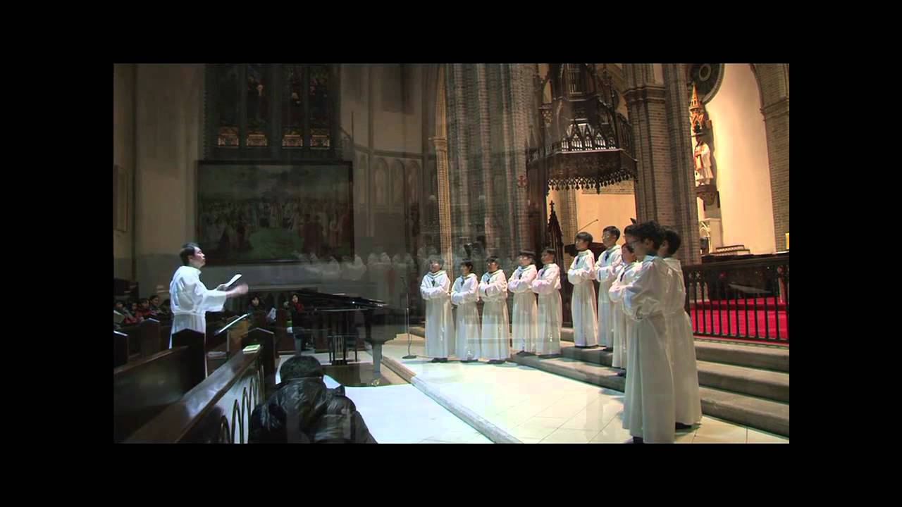 Gregorian Chant, "Gloria", sung by Musicasacra boy's Choir - YouTube