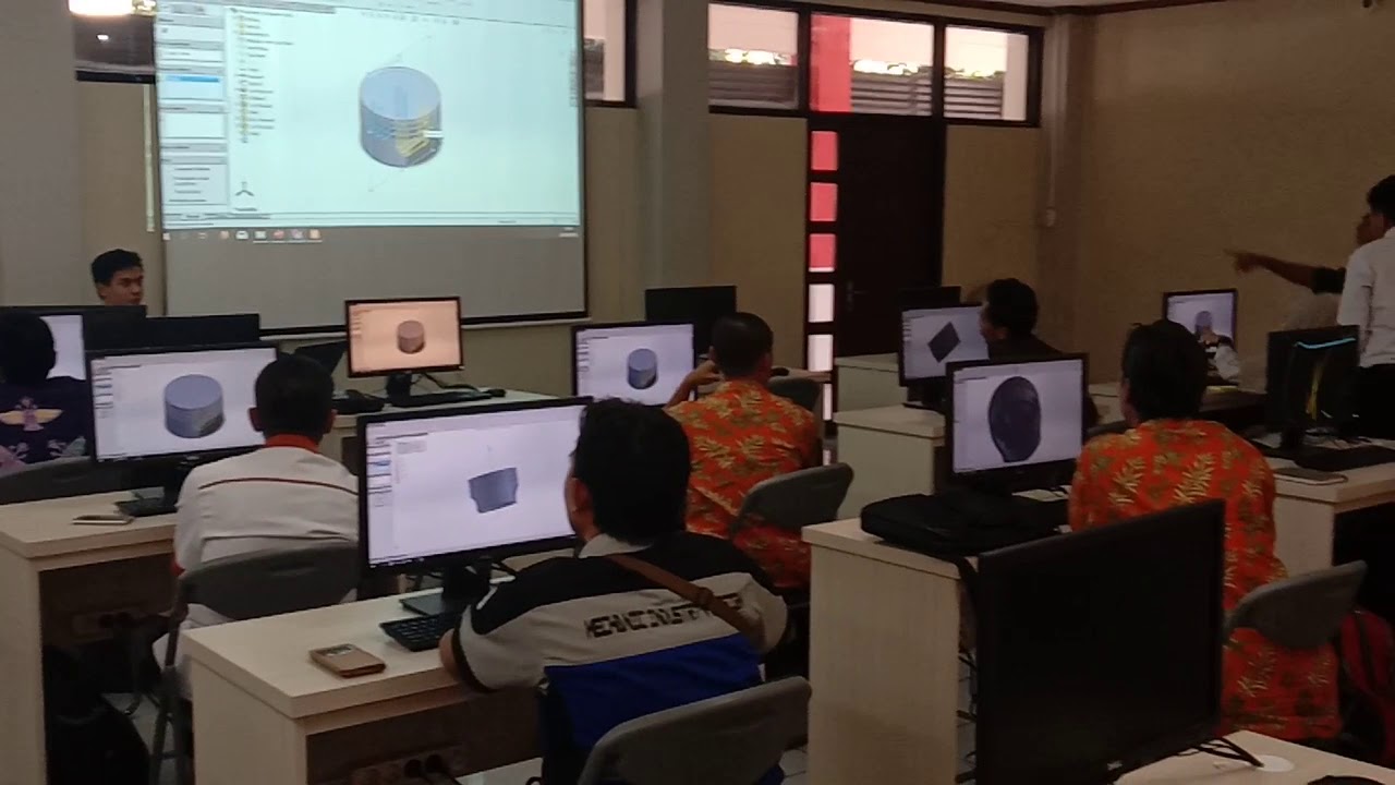 PELATIHAN ENGINEERING SOFTWARE DS SOLIDWORKS GURU SMK NEGERI 1 LOSARANG ...