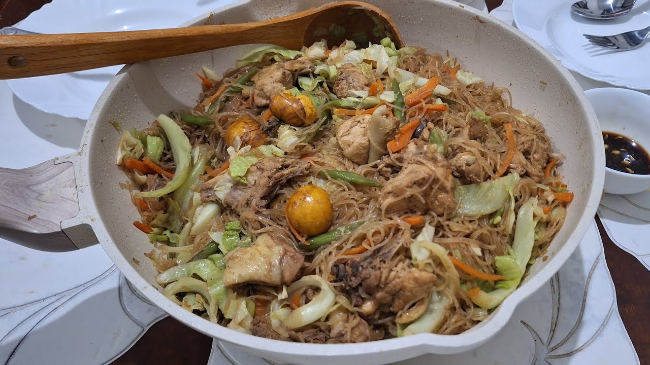 Special Bihon/Pancit Guisado with Native Manok||Special Rice Sticks ...