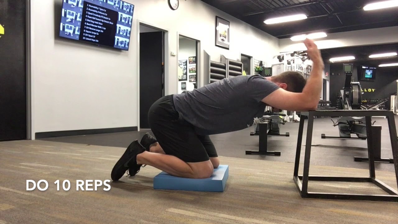 Box Stretch For Thoracic Extension - YouTube