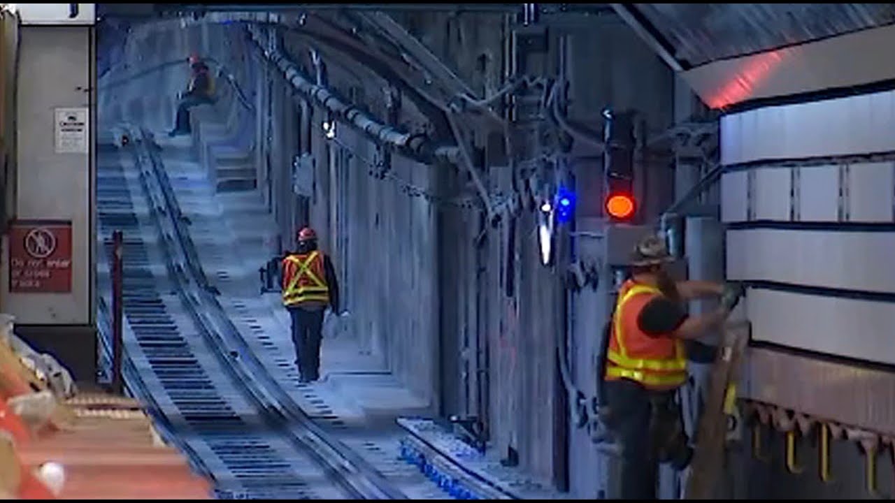 Regular F train service resumes after 7-month repair project - YouTube