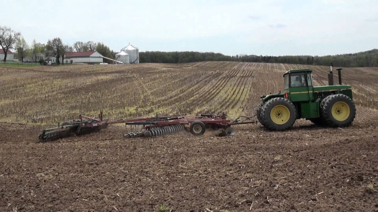 MATT BEESE & 8640 WORK MERESTEAD WEST WITH 24 FT. TILLAGE COMBO - YouTube