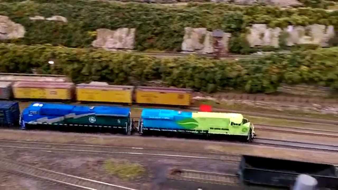 MTH GE ES44AC Evolution Hybrid Test Run Fun (HO Scale Model) - YouTube