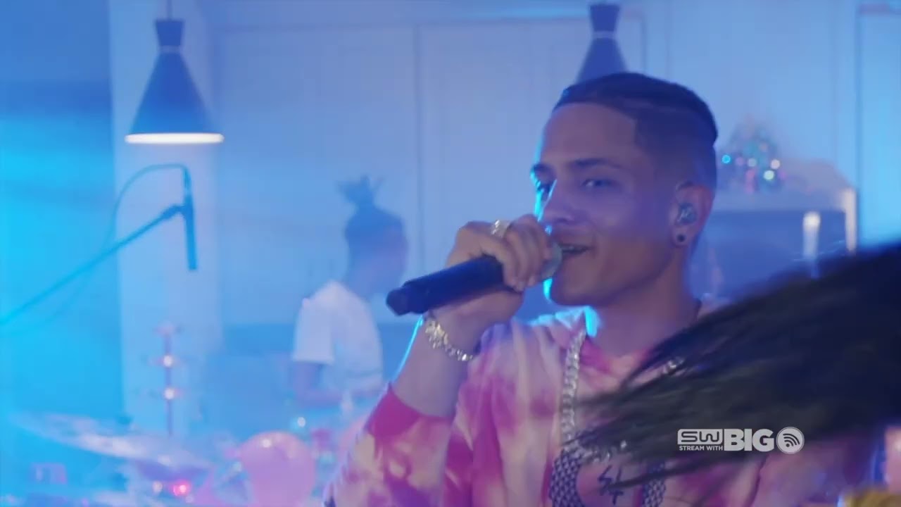 DROXYANI - CHARBONNE (Live at HOUSEPARTY) - YouTube