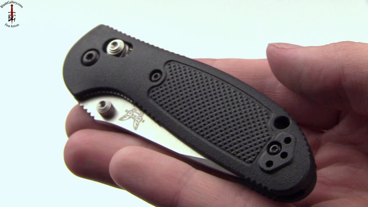 Benchmade 553S Tanto Hand Display with Deploy and Serrated 154Cm steel ...