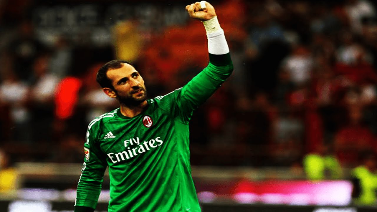 Diego Lopez | The Wall Of Milan | 2014 AC Milan Best Saves - YouTube