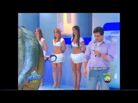 Bailarinas do SBT dançando Kuduro do Latino e participações no programa do Ratinho 09/2011