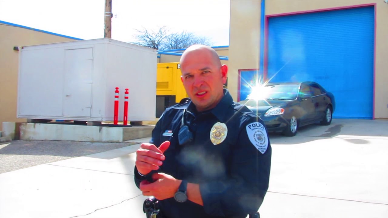 Paranoid Cops: "People Plan on Doing BAD THINGS" -- 1st Amendment Audit ...