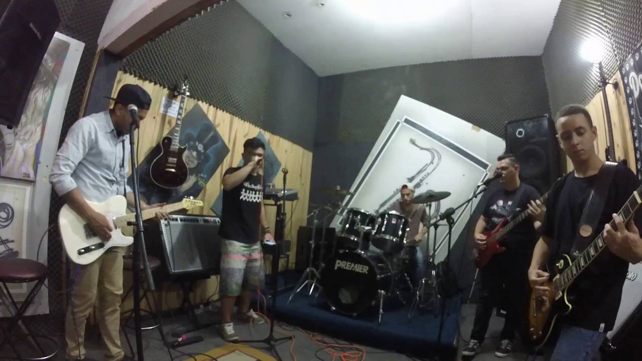 dani california rhcp - cover by enlevo - YouTube