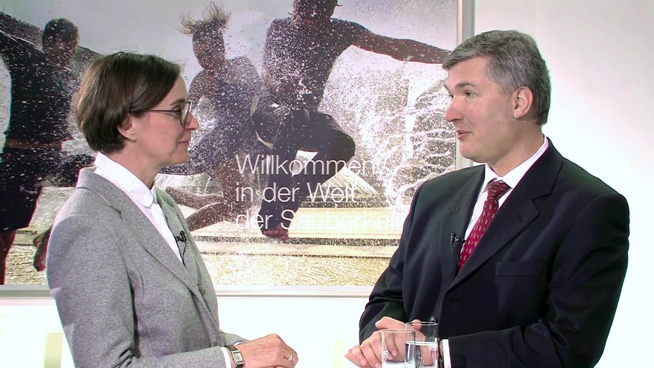 Dr.-Ing. Thomas Peukert zur Haubenspülmaschine M-iClean H mit neuer ...