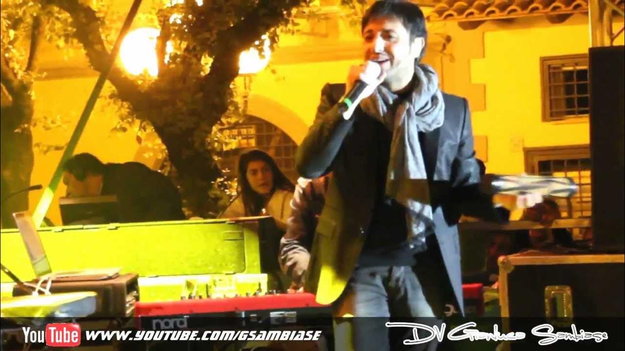 Gigi Finizio - Più che posso live Acerra - YouTube