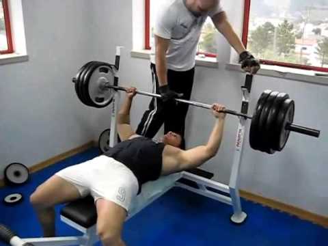 Supino 2009 - (bench press RAW 180kg / 400Lbs) - YouTube