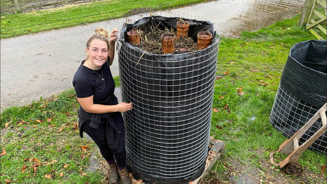 Adding Worms to the Johnson-Su Bioreactor 🪱 - YouTube