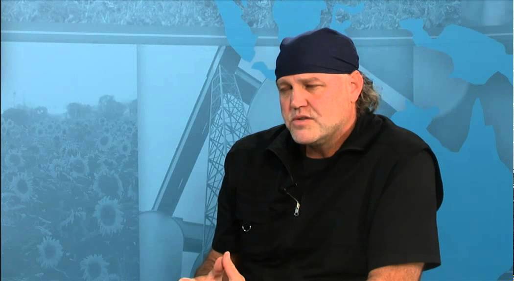 Nasie in Gesprek - Dagbreek Insetsel 13 -- Dr Piet Croucamp - YouTube