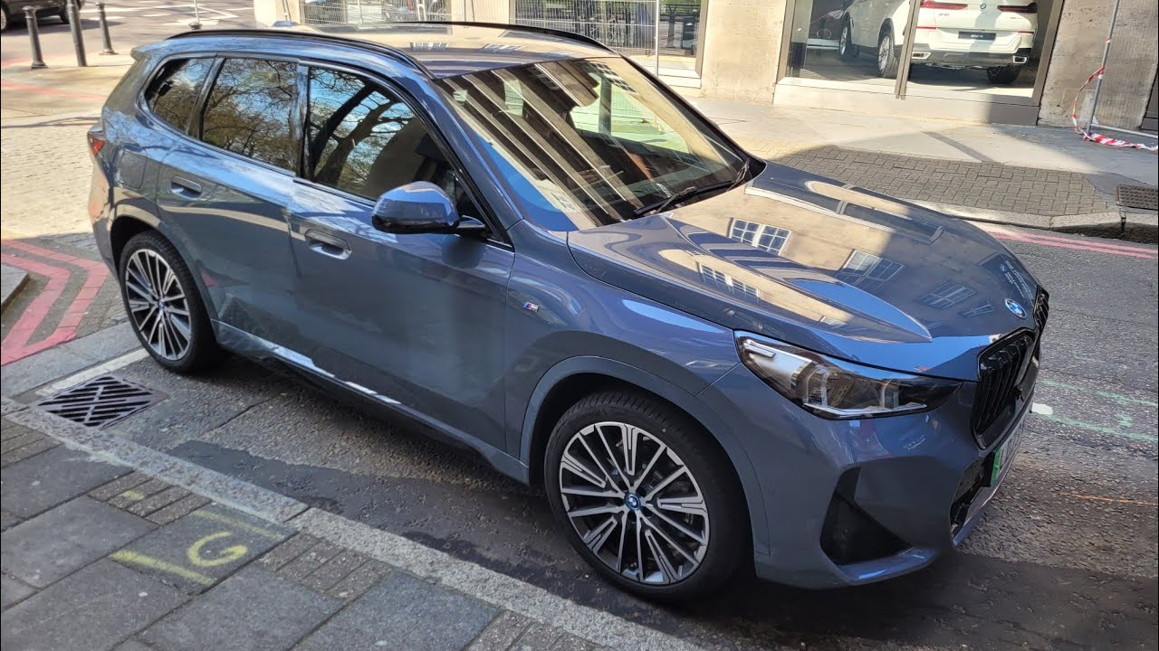 BMW iX1 30 Xdrive test drive in London UK - YouTube