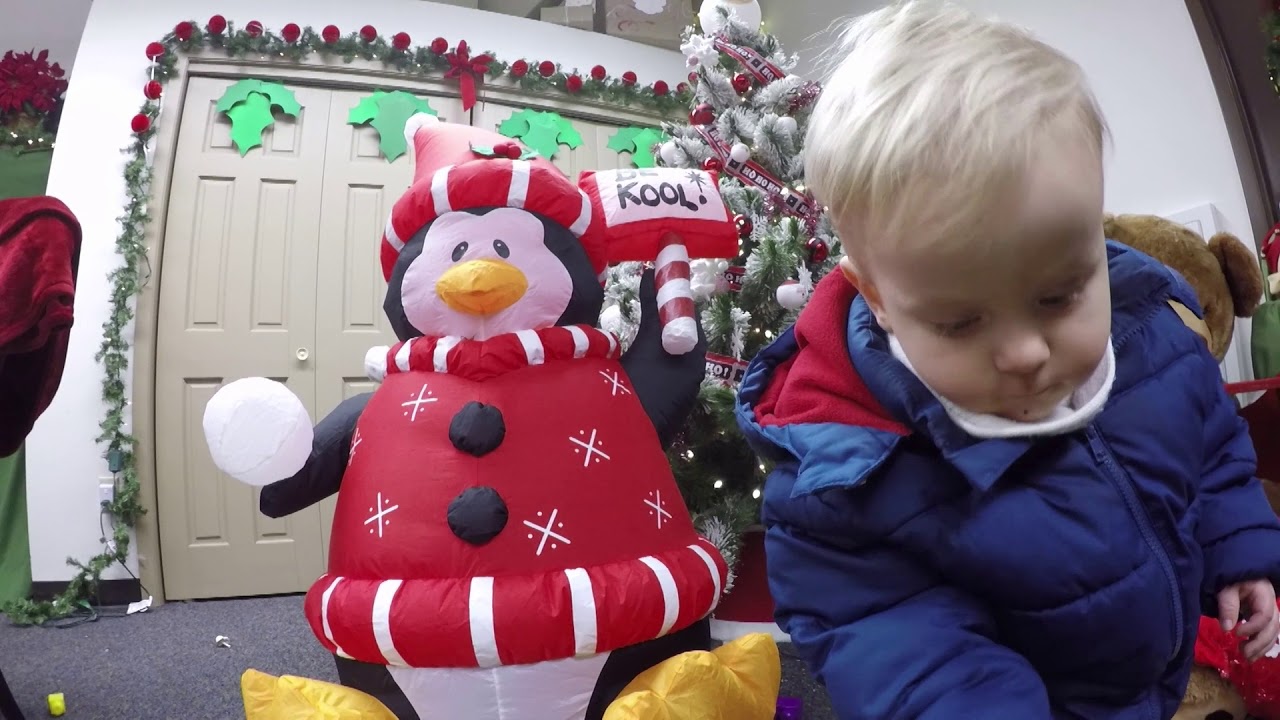 Santa Village Fargo 2017 - YouTube