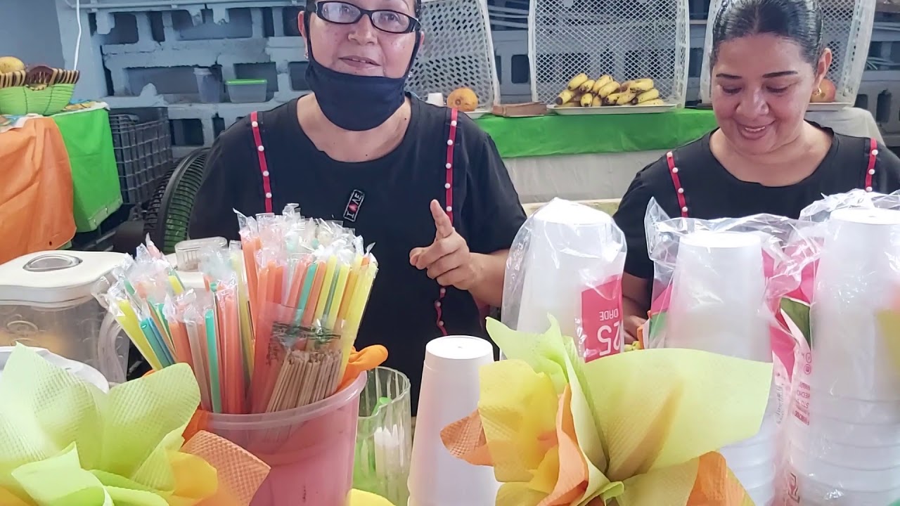 Lunch at the "Marshe Nobo" market - YouTube