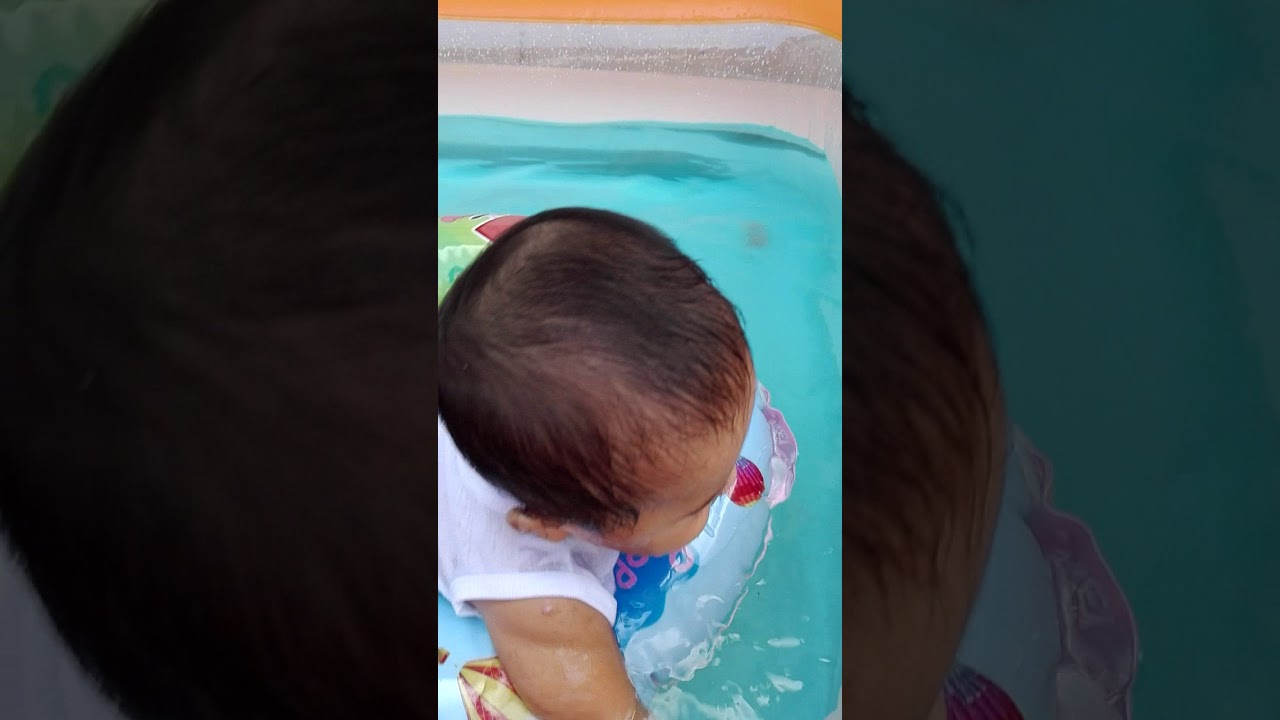 My baby first pool bath😂 - YouTube