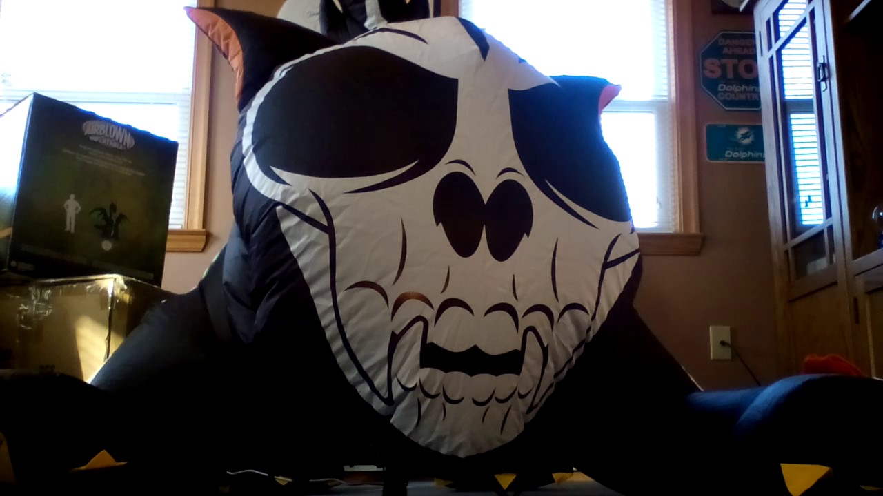 my new gemmy inflatable halloween cat - YouTube