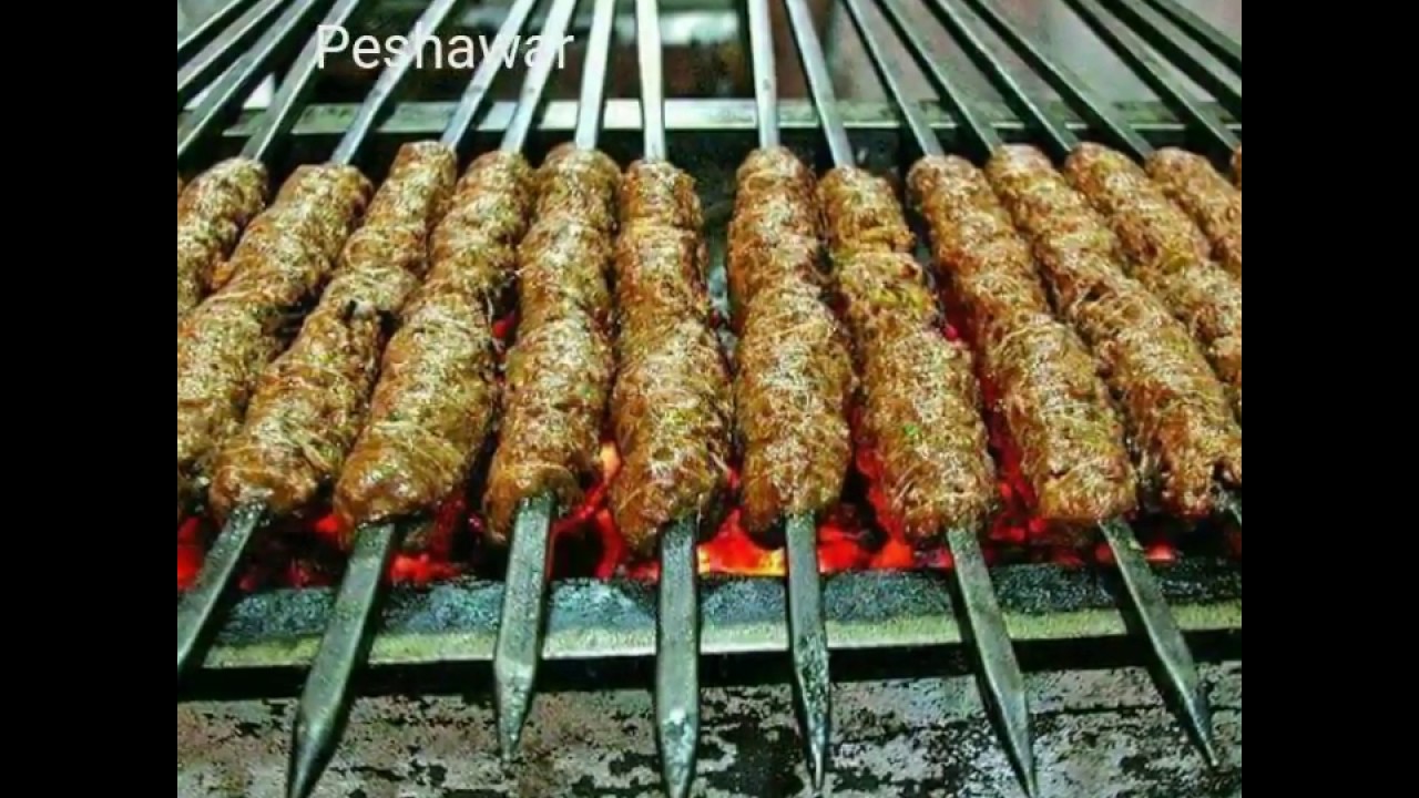 Famous Food of Peshawar | Pakistan - YouTube