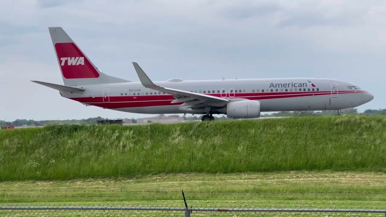 RARE American Airlines TWA Heritage Livery N915NN At The Buffalo ...