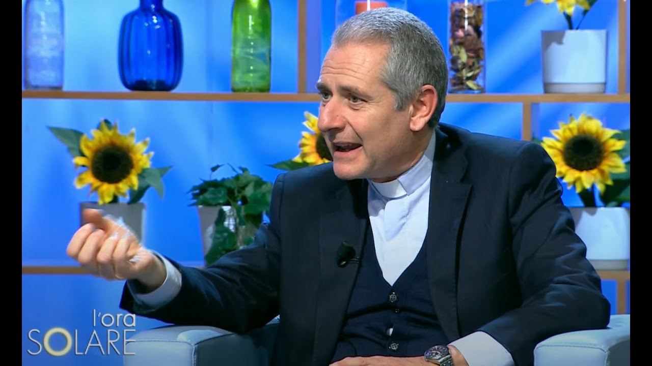 TV2000 - L'Ora solare - Intervista con don Andrea Celli - YouTube