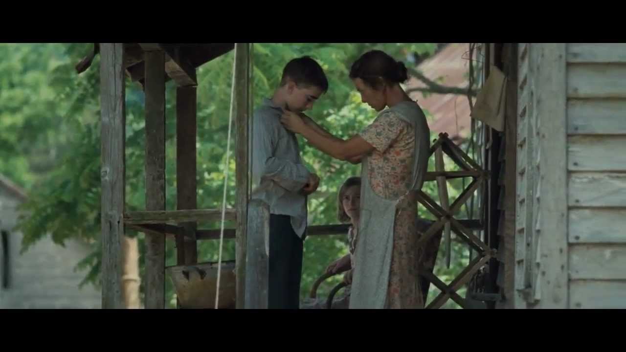 THE HUNGER GAMES - TV SPOT "District 12" [Safe and Sound] - YouTube