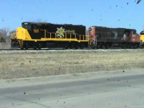 WAMX 4001 4003 3827 3830 at Orient - YouTube
