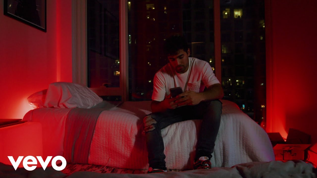 CB30 - Old Phone (Official Music Video) - YouTube