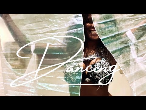 Belly dancer in London for hen nights: drum solo improvisations