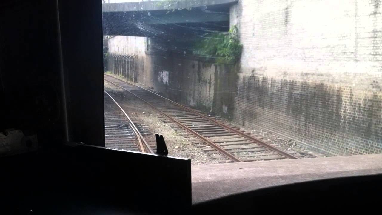 SLR Class M9 869 hulng the Kandy-Colombo Express train back to the ...