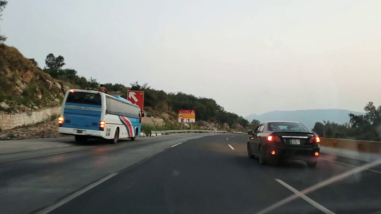 M3 Motorway Pakistan | Kallar Kahar | Salt Range | Mountain View HD ...