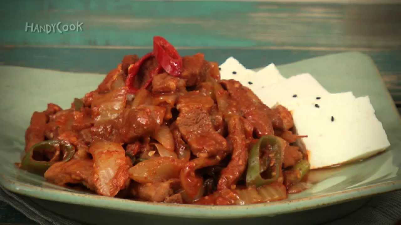 돼지고기 묵은지 두루치기 - Ripen kimchi pork duruchigi - YouTube