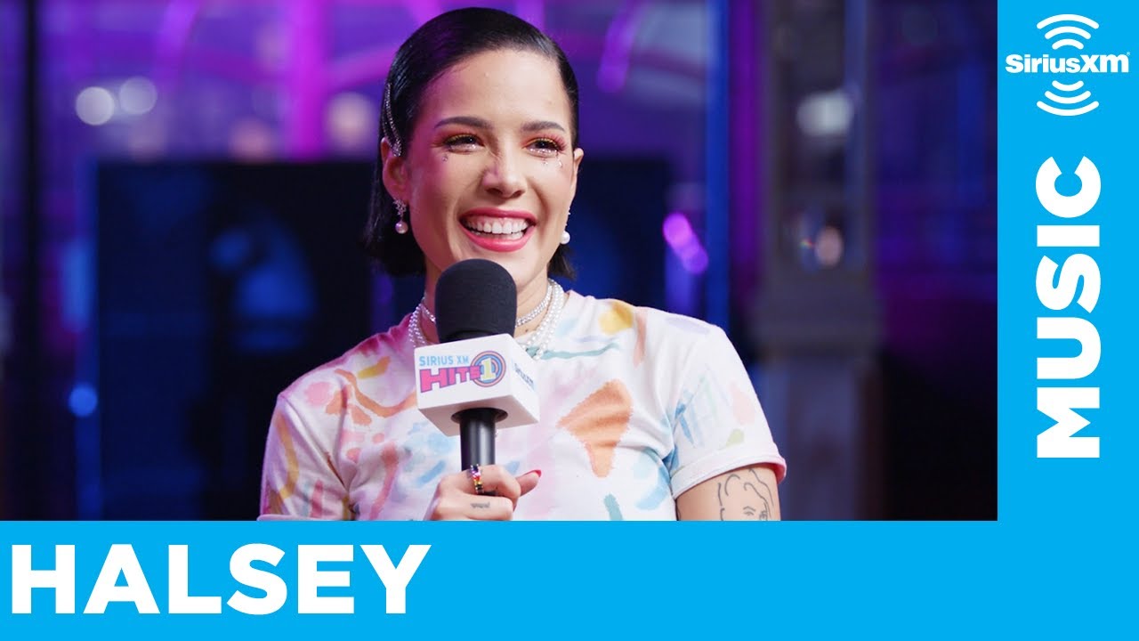 Halsey is in "Love at First Sight" With Her Music - YouTube