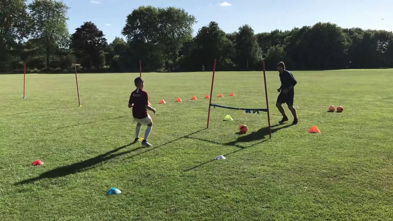 1to1 Football Drills - YouTube